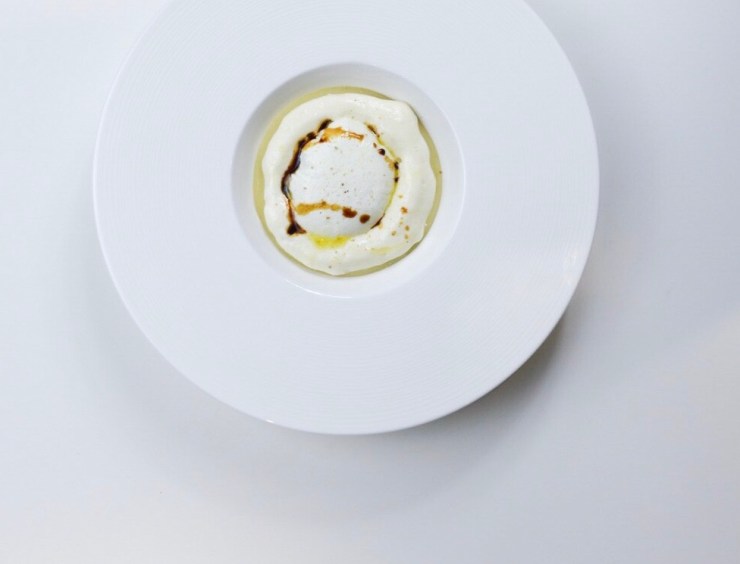 UOVO POCHE’ SU SPUMA DI PECORINO E CREMA DI PATATE – Food Skratch